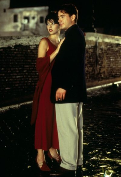 Movie Obsession: Marisa Tomei’s Outfits in Only You – Filmsane